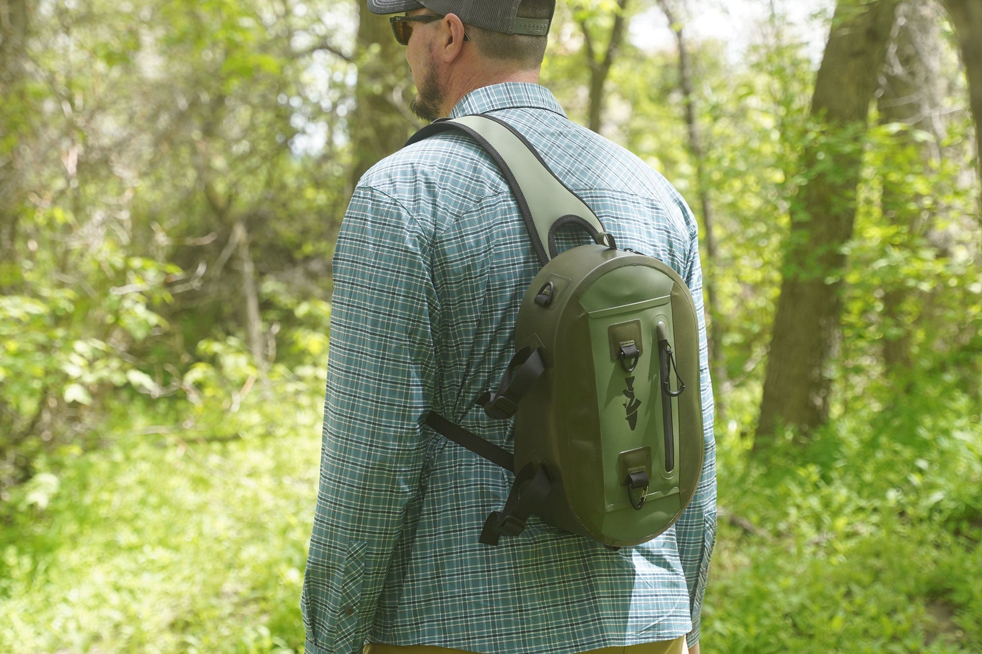 NIRVANA Waterproof Sling Pack 7.5L — Leland Fly Fishing